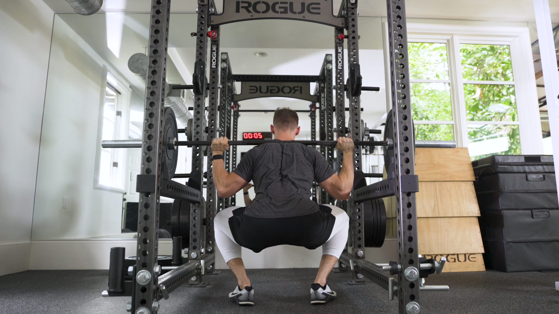 Lower Body TRAINing: Commercial Gym Workout - Evertrain Blog